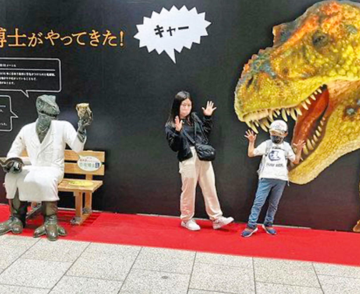 写真映え 巨大恐竜広告 福井をPR JR名古屋駅に設置 | 日々URALA（ウララ）福井県のおすすめ情報