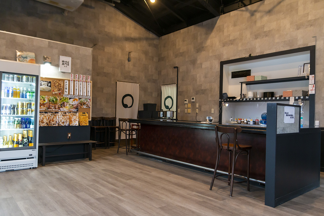 焼きそば専門店 金波｜目で見て香りも楽しめる！ライヴ感満載のオープンキッチン。【NEW OPEN】 | 日々URALA（ウララ）福井県のおすすめ情報